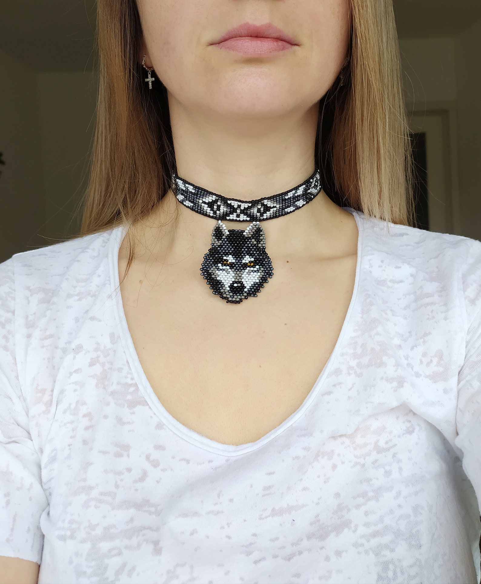 Beaded Wolf Head Choker, Handmade Black & Gray Bead Choker, Native ...