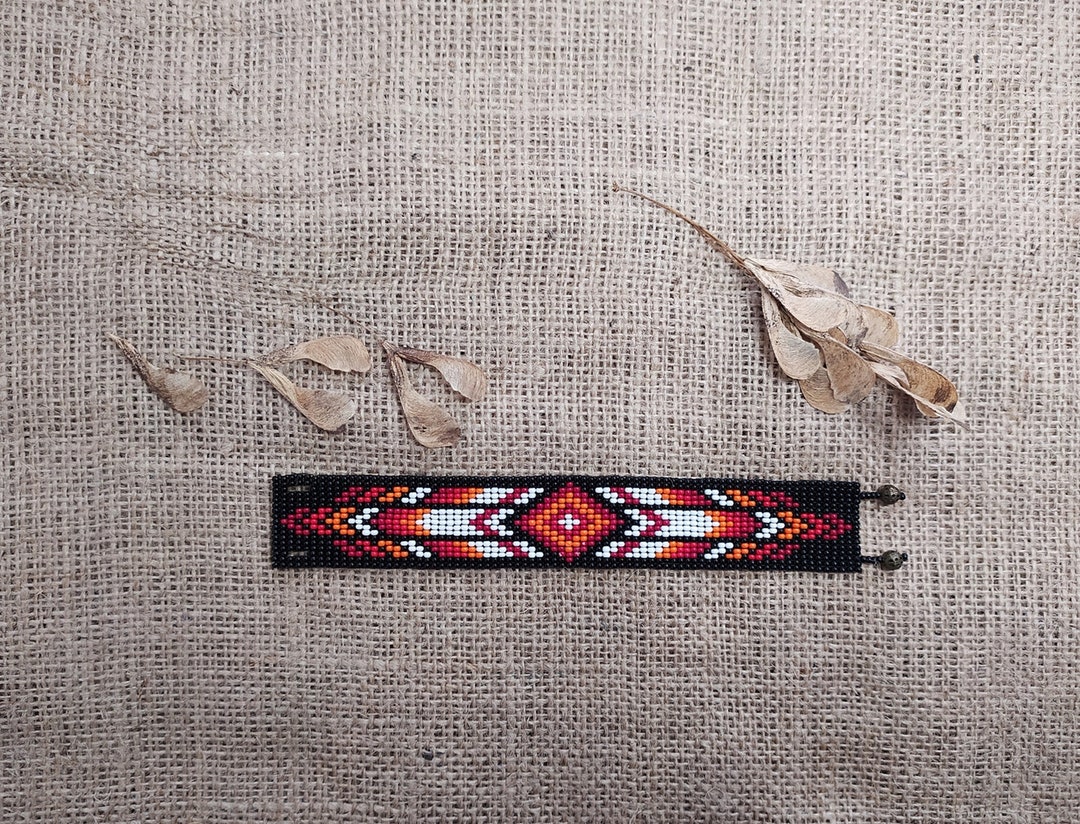 Red Vibrance Native America Style Bead Bracelet, Bead Loom Bracelet ...