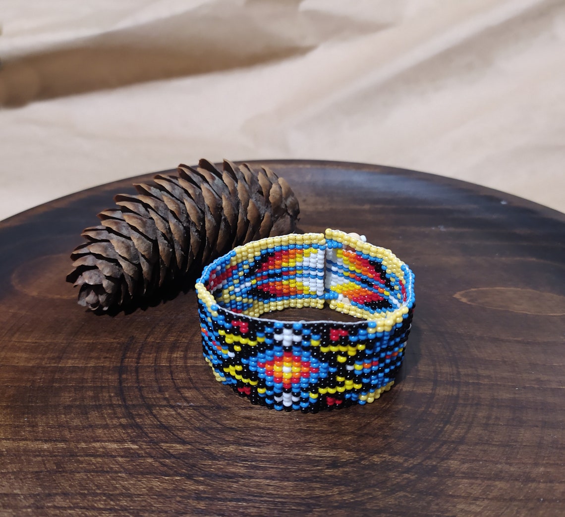 Cherokee Style Vibrant Patterns Native America Inspired Bead Bracelet ...