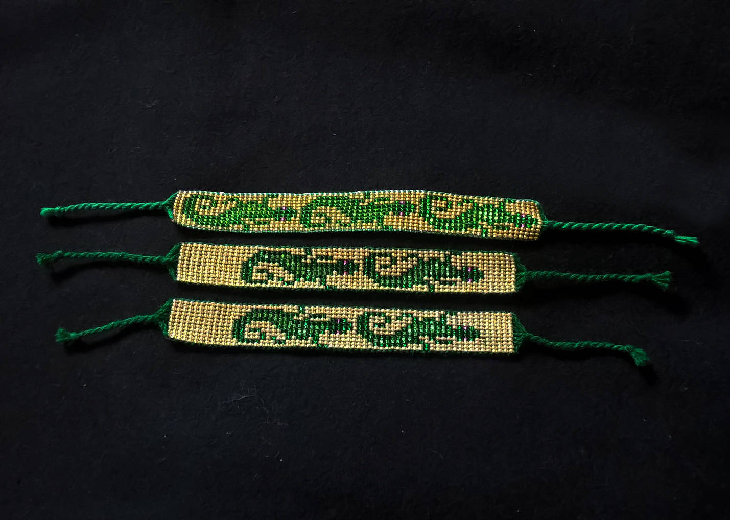 Salamander Bracelet, Gold Beaded Bracelet, Green Geko Bracelet, Loom ...