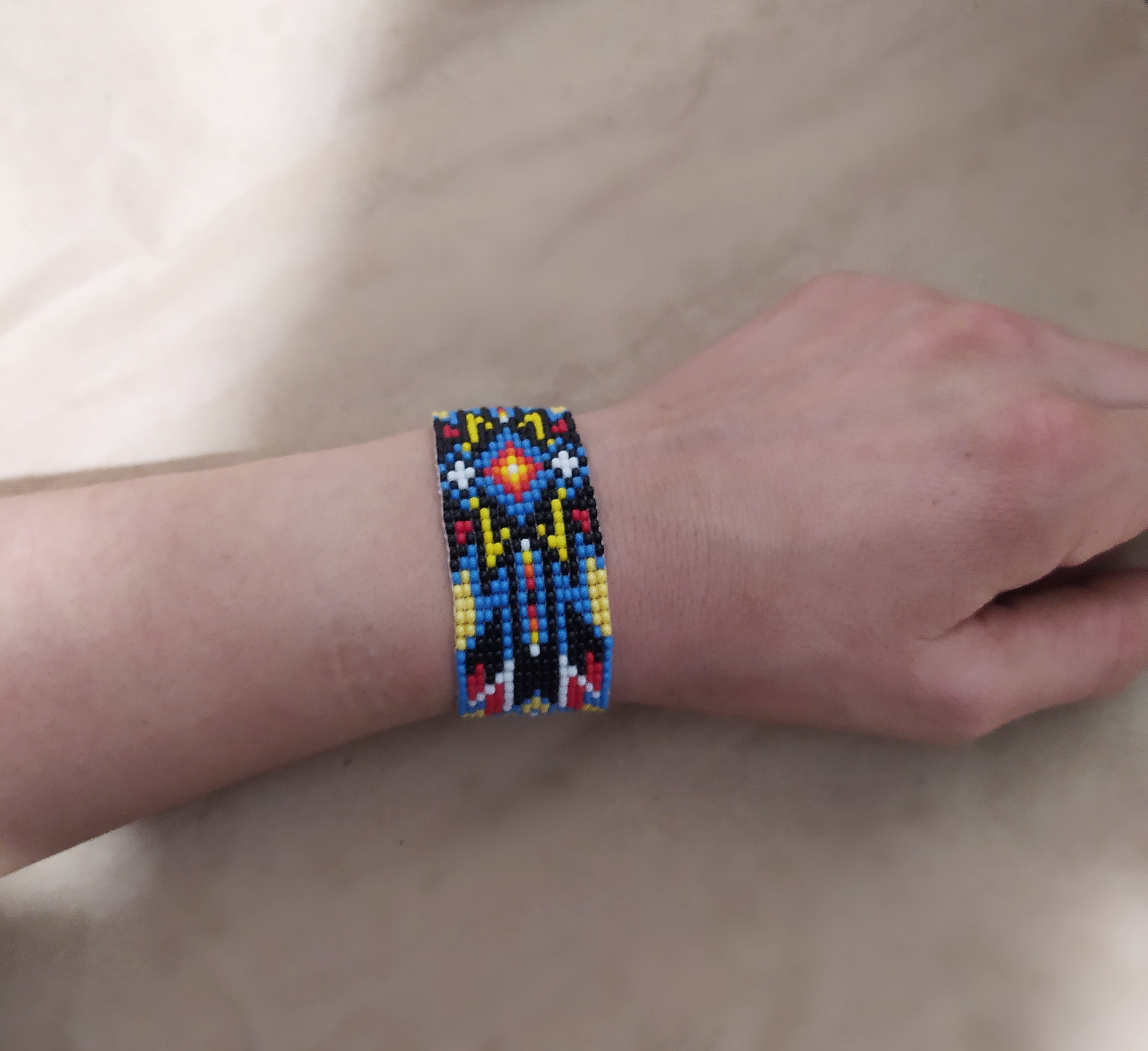 Cherokee Style Vibrant Patterns Native America Inspired Bead Bracelet ...