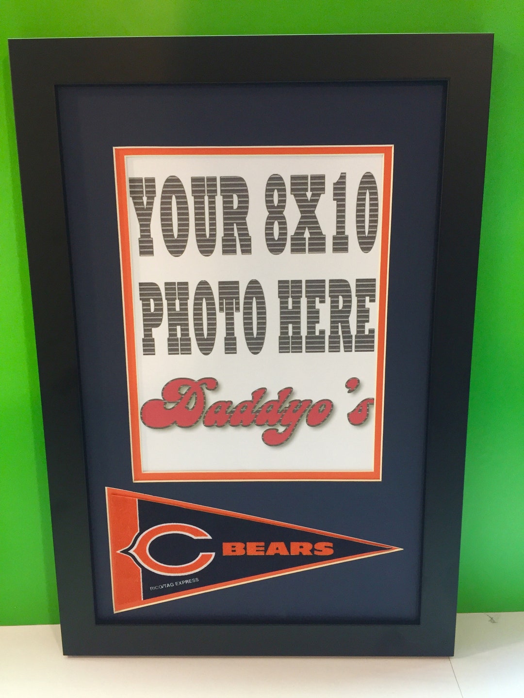 Chicago Bears Picture Frame W/ Mini Pennant. Fits 8x10 Vertical Photo ...