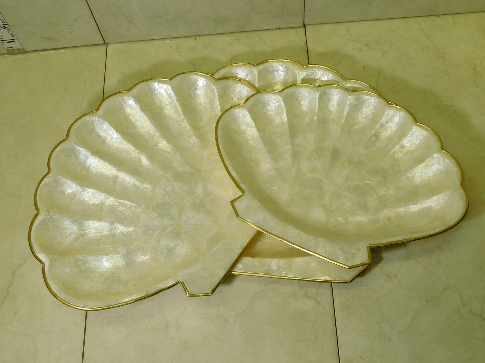 Vintage 1970s Mid Century Capiz Shell 3 Piece Serving Tray | Etsy