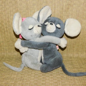 Vintage Dakin Hugging Mice Plush Set Eeny Meeny Mouse 1976 Stuffed ...