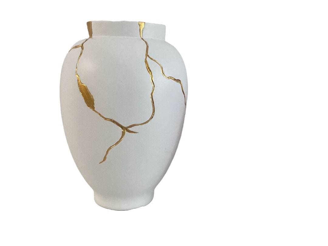 Vase Inspired by Kintsugi Japanese Art Gold & White Flowervase for ...