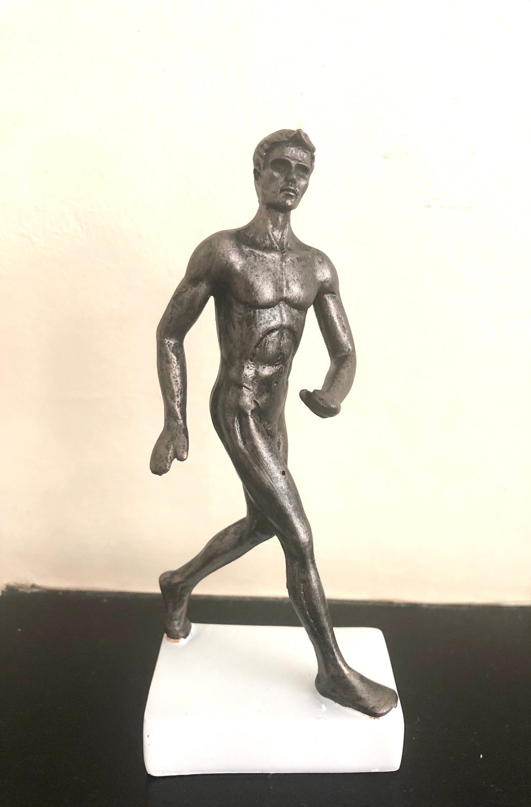Marathon Runner Figurine Form Emotive Collection Wall Art Statue ...