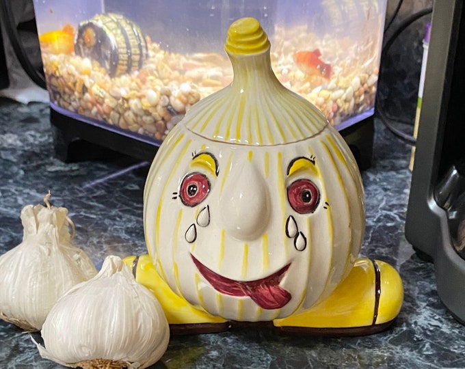 Vintage Crying Onion Man - Ceramic Anthropomorphic Garlic Container ...