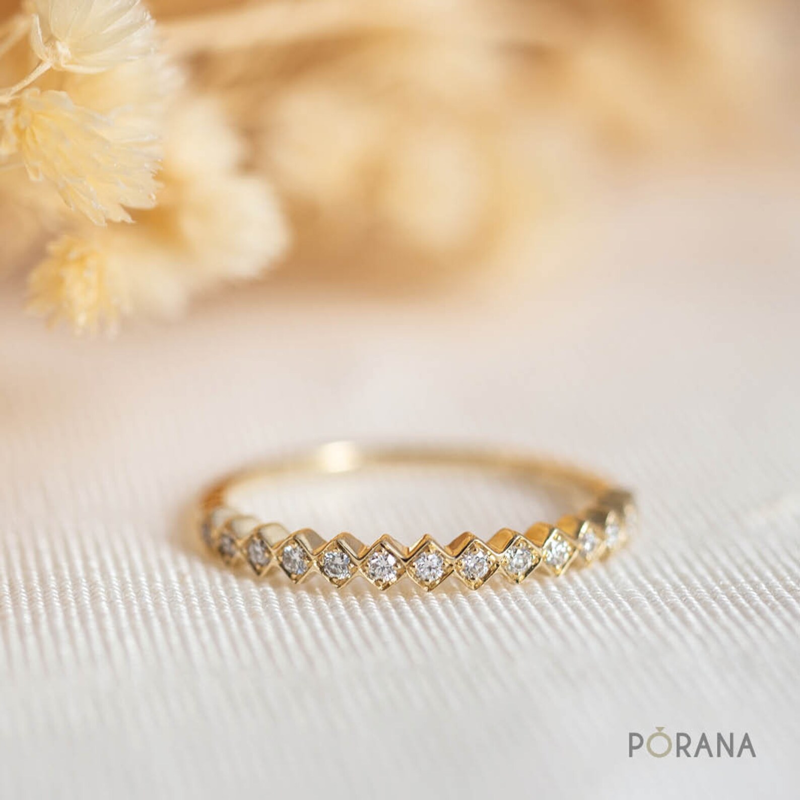 WEAVE Round Diamond Band ring in 14K/18K solid gold | Etsy