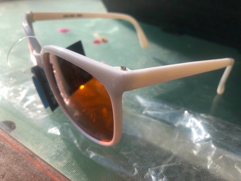Vintage White 1980s NOS Blue Blocker Sunglasses Nylon Frames - Etsy