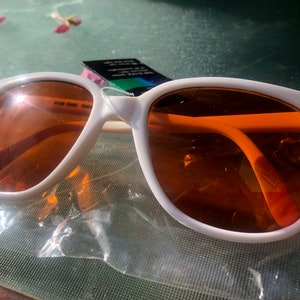 Vintage White 1980s NOS Blue Blocker Sunglasses Nylon Frames - Etsy