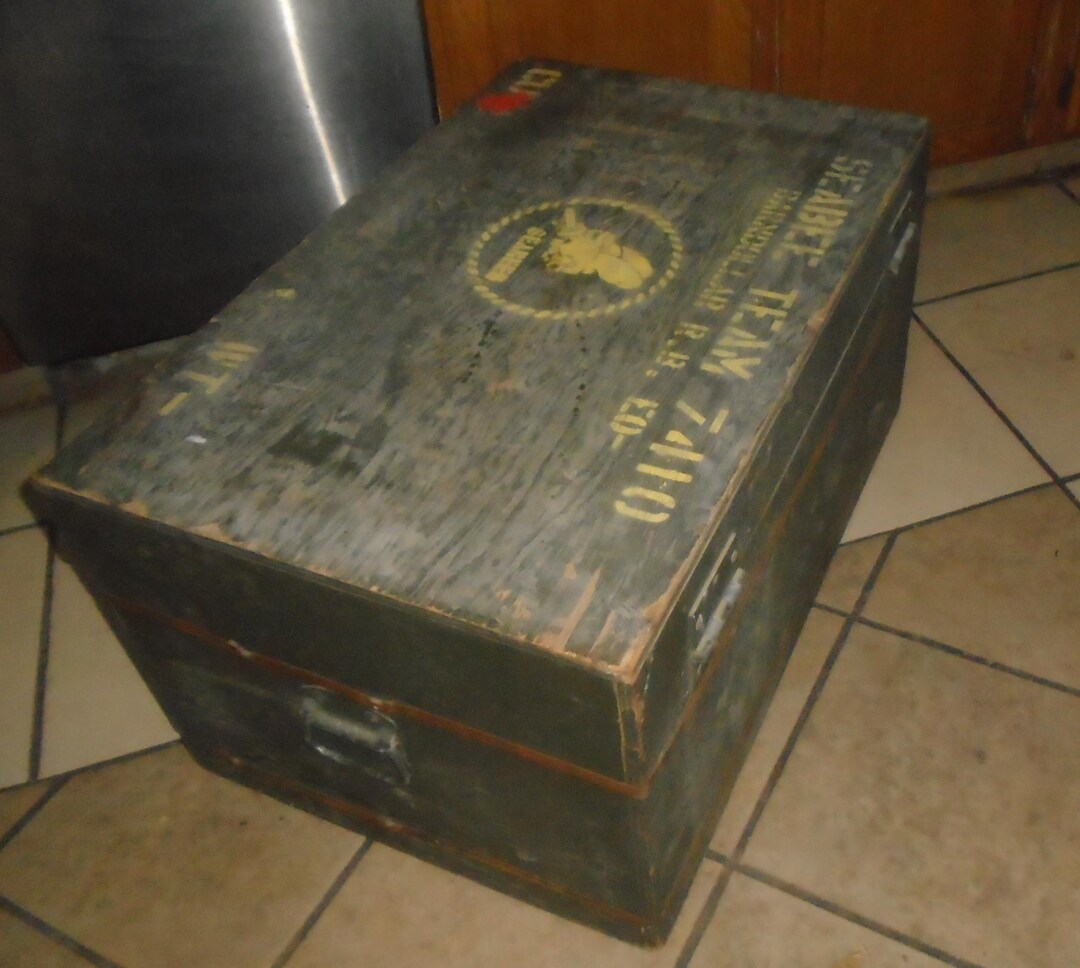 Navy Seabees Sailors Green Wooden Trunk Naval Mobile Construction ...