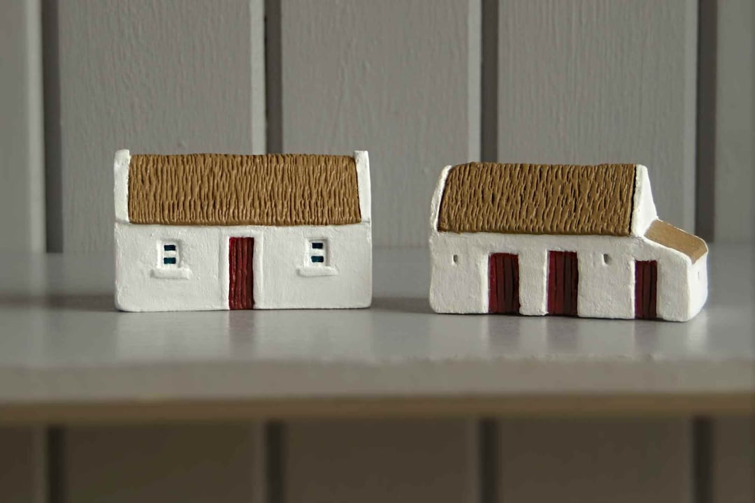 Irish Cottage & Barn With Lean-to Roof - Irish Keepsake - Irish ...