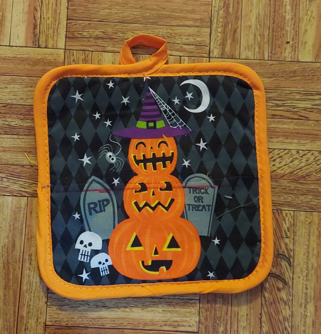 Kitchen Pot Holder Halloweeen RIP Trick or Treat - Etsy