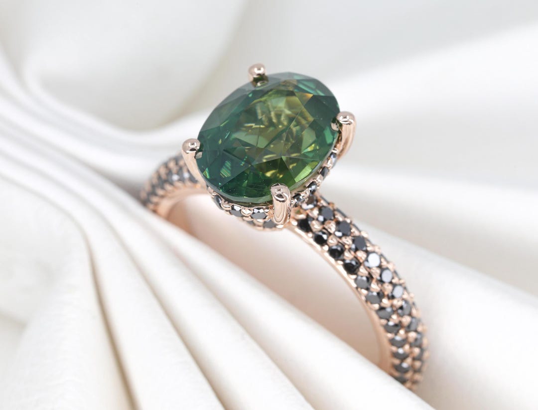 Oval Green Sapphire Engagement Ring: Black Diamond Band - Etsy UK