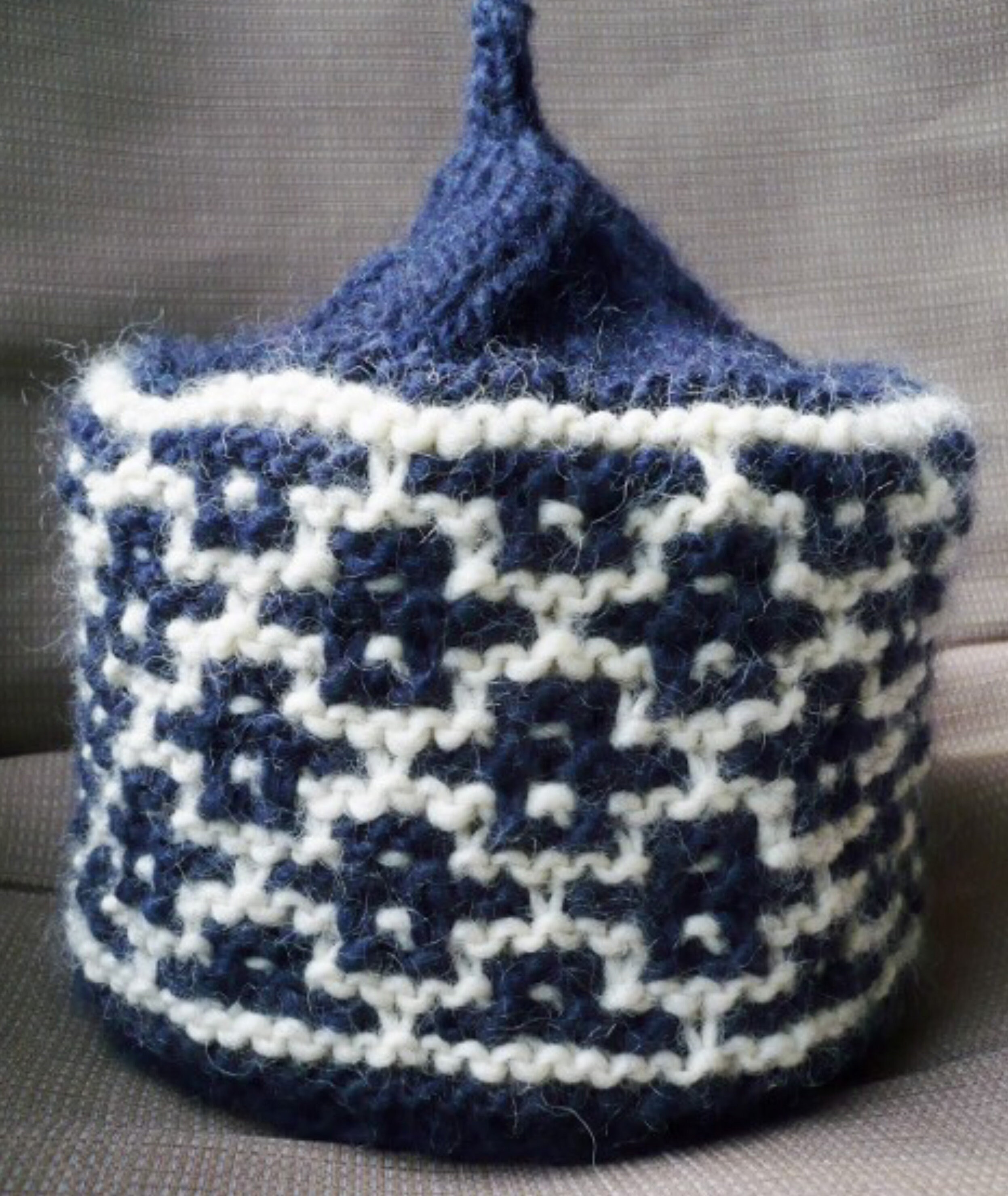 Mosaic Tiles Hat Knitting Pattern PDF Mosaic Chunky Weight - Etsy