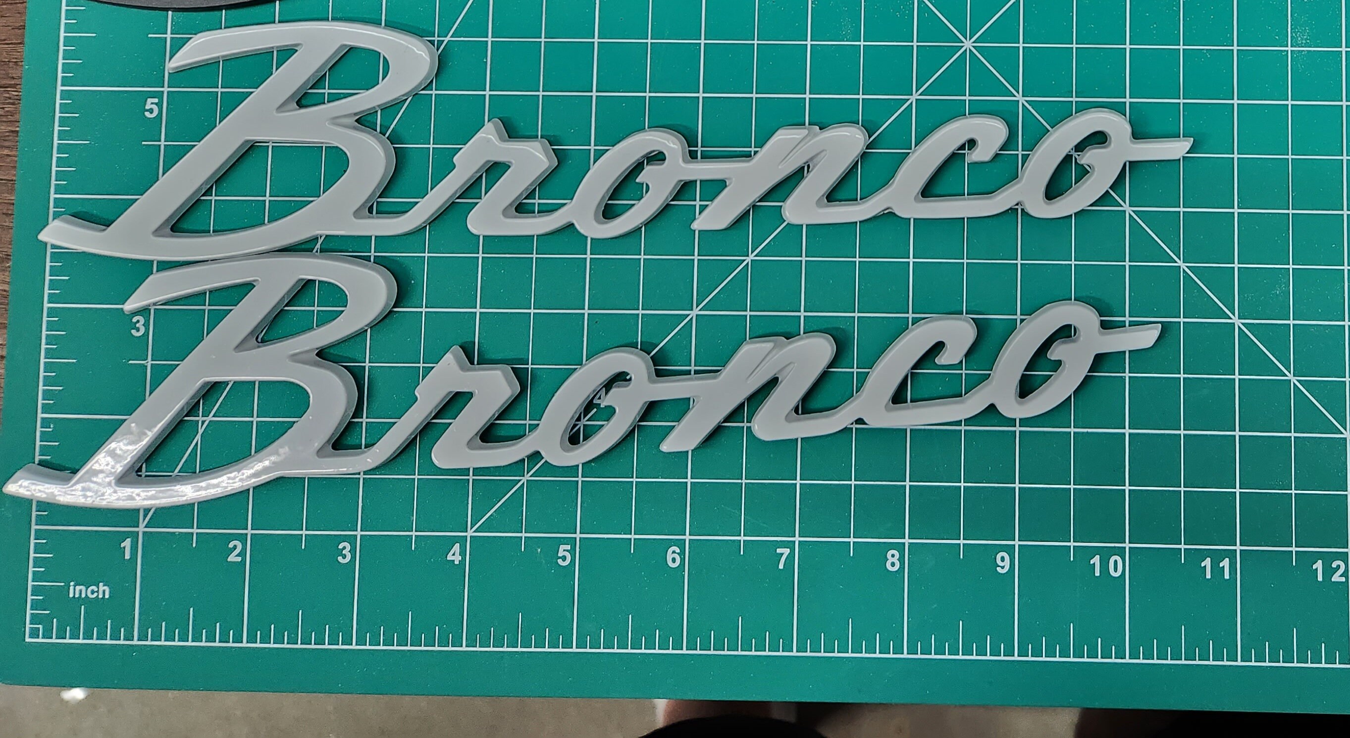 Custom Powder Coated Ford Bronco Script Fender Emblems - Etsy