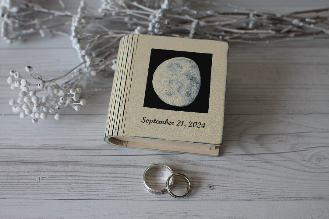 Custom Moon Phase Wedding Ring Book Box Special Date Moon Anniversary ...