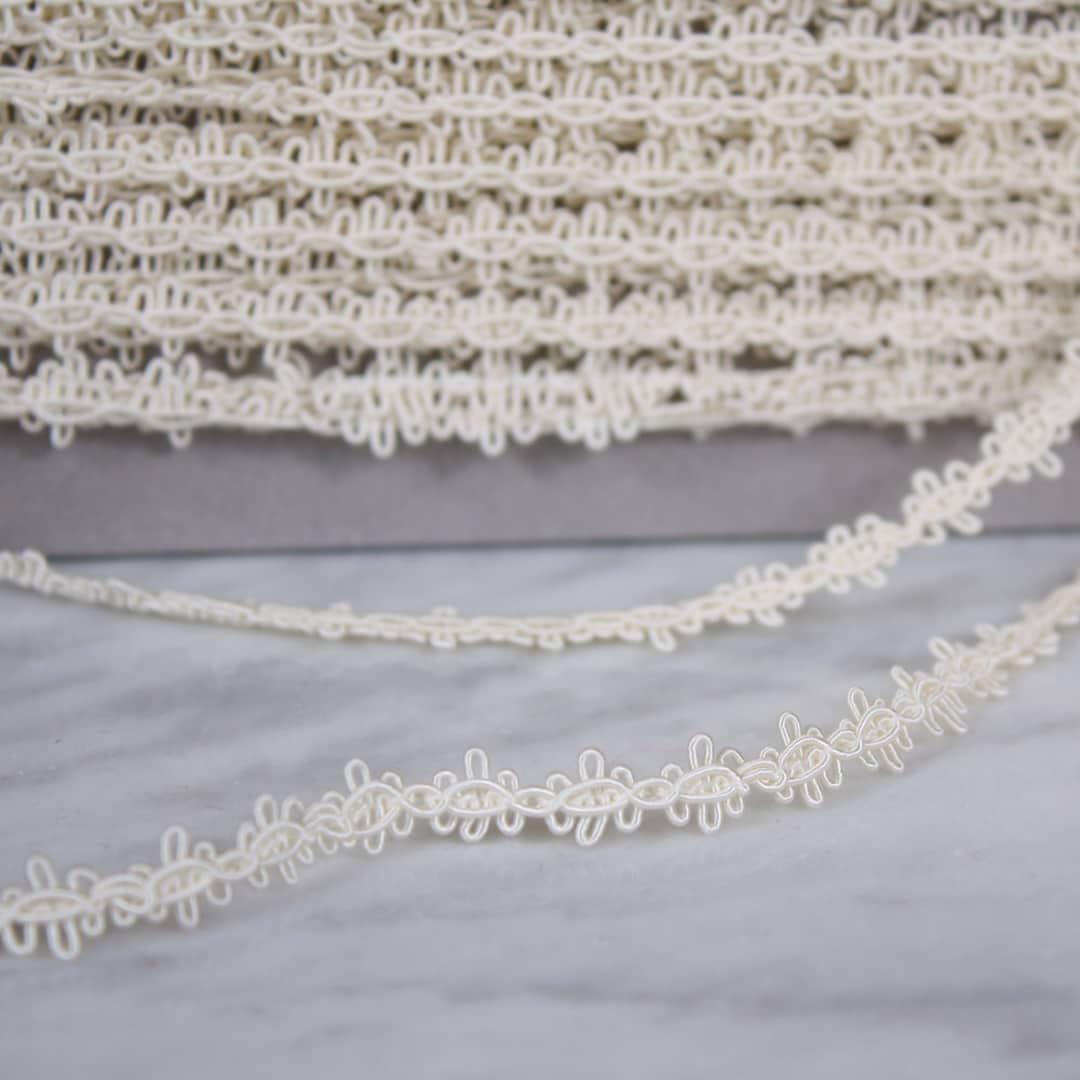 6 M of 8mm, Viscose/polyamide, White Ribbon Broken 0899 - Etsy