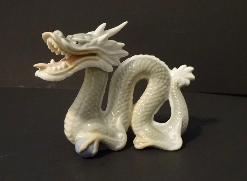 Vinatge Yoshimi K Porcelain Foo Dragon Figurine Gray/white With Sphere ...