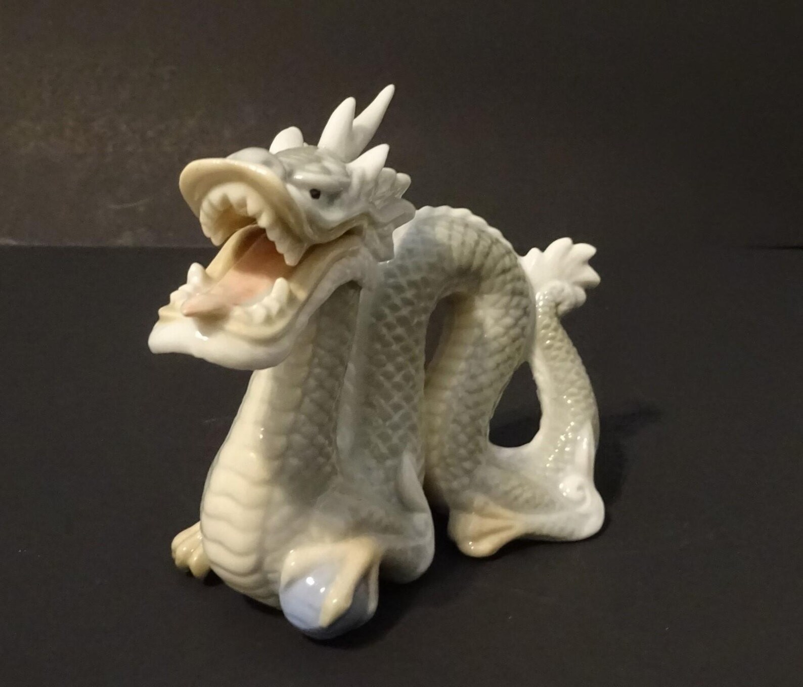 Vinatge Yoshimi K Porcelain Foo Dragon Figurine Gray/white With Sphere ...