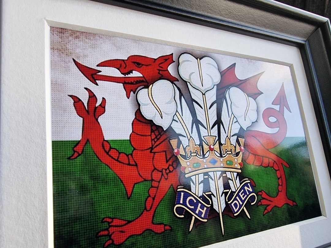 Welsh Feathers and Flag Picture Frame - Etsy UK