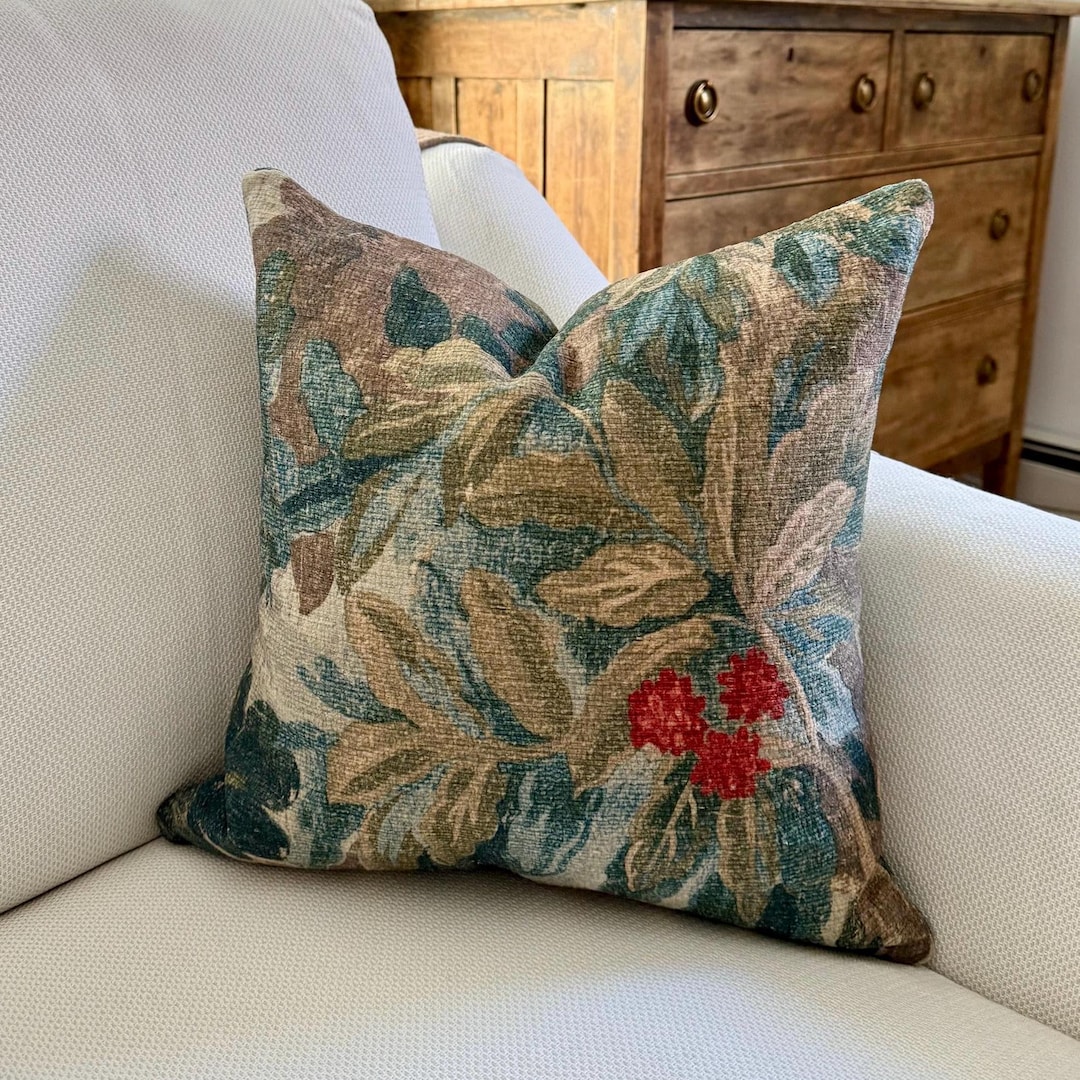 Green Foliage Throw Pillow Red Berry Pattern Cushion Cover Moody ...