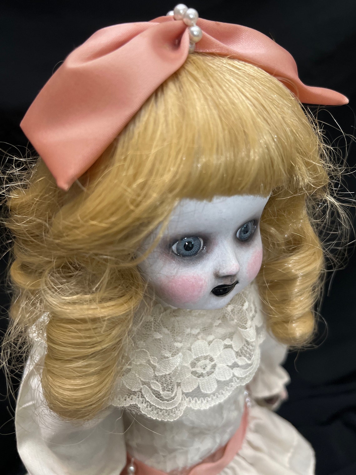 Blonde Creepy Doll, Altered Doll, Art Doll, Porcelain Doll, Horror Doll ...