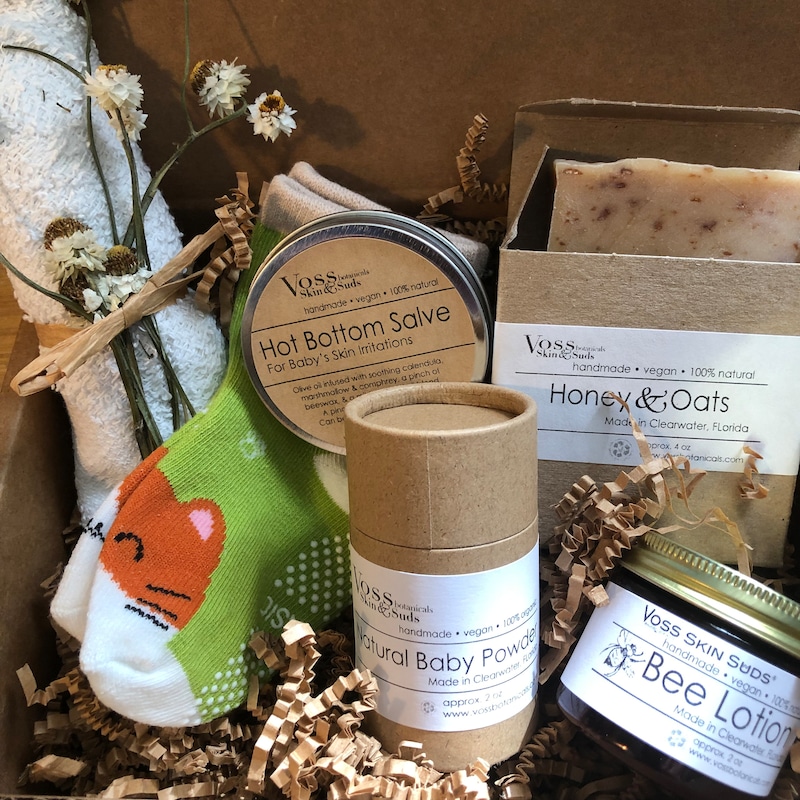 Gender Neutral Baby Gifts - 60+ Gift Ideas for 2025