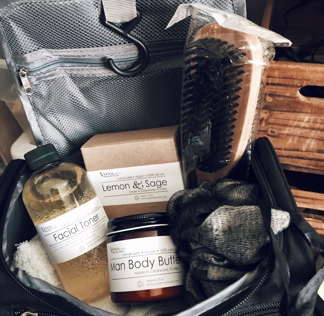 Men's Travel Bag, Team Holiday Gift, Groomsman Gift, Gift for Him, Man ...