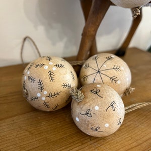 Christmas Tree Wooden Baubles, Set of 6, Natural, Eco Friendly, Snowman ...