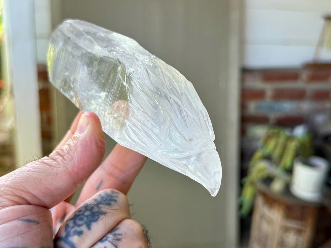 Andean Crystal Eagle by Peruvian Artist Mario Deza, 359g, Hand Carved ...