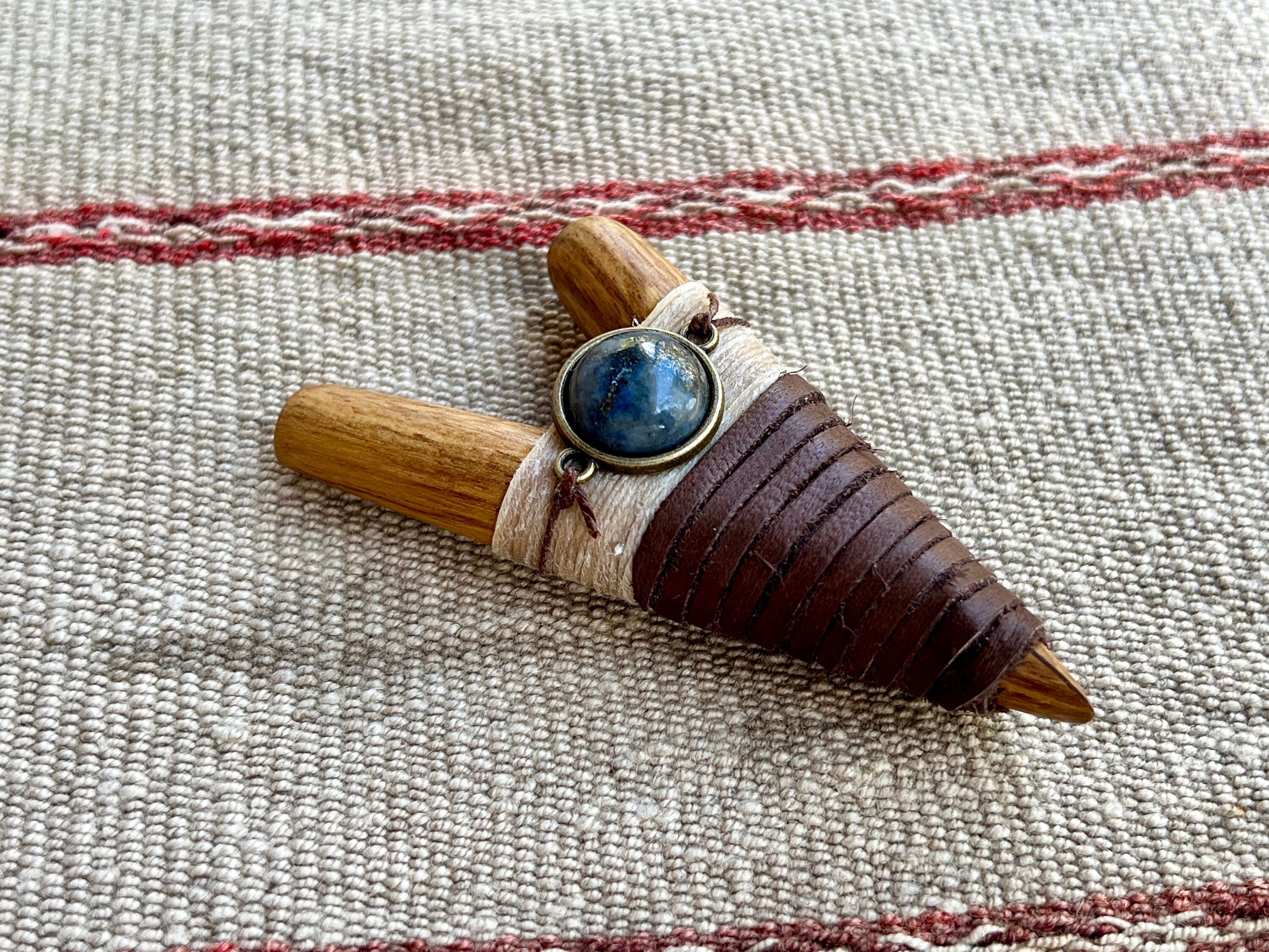 Kuripe, Solid Wood Kuripe with Lapis Lazuli, shamanic snuff self ...