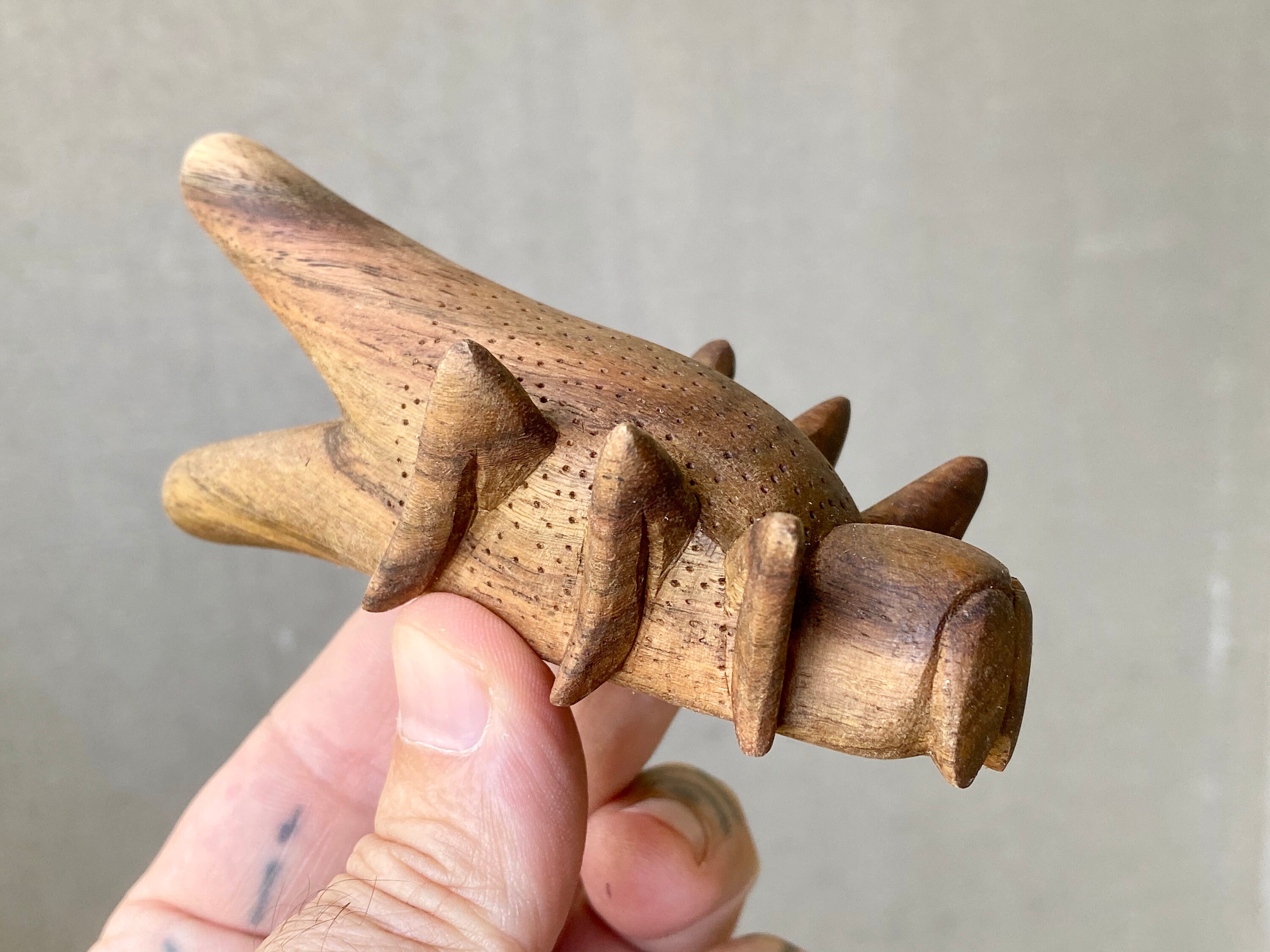 Kuripe, Solid Wood Praying Mantis Kuripe, Hand Carved from a Single ...