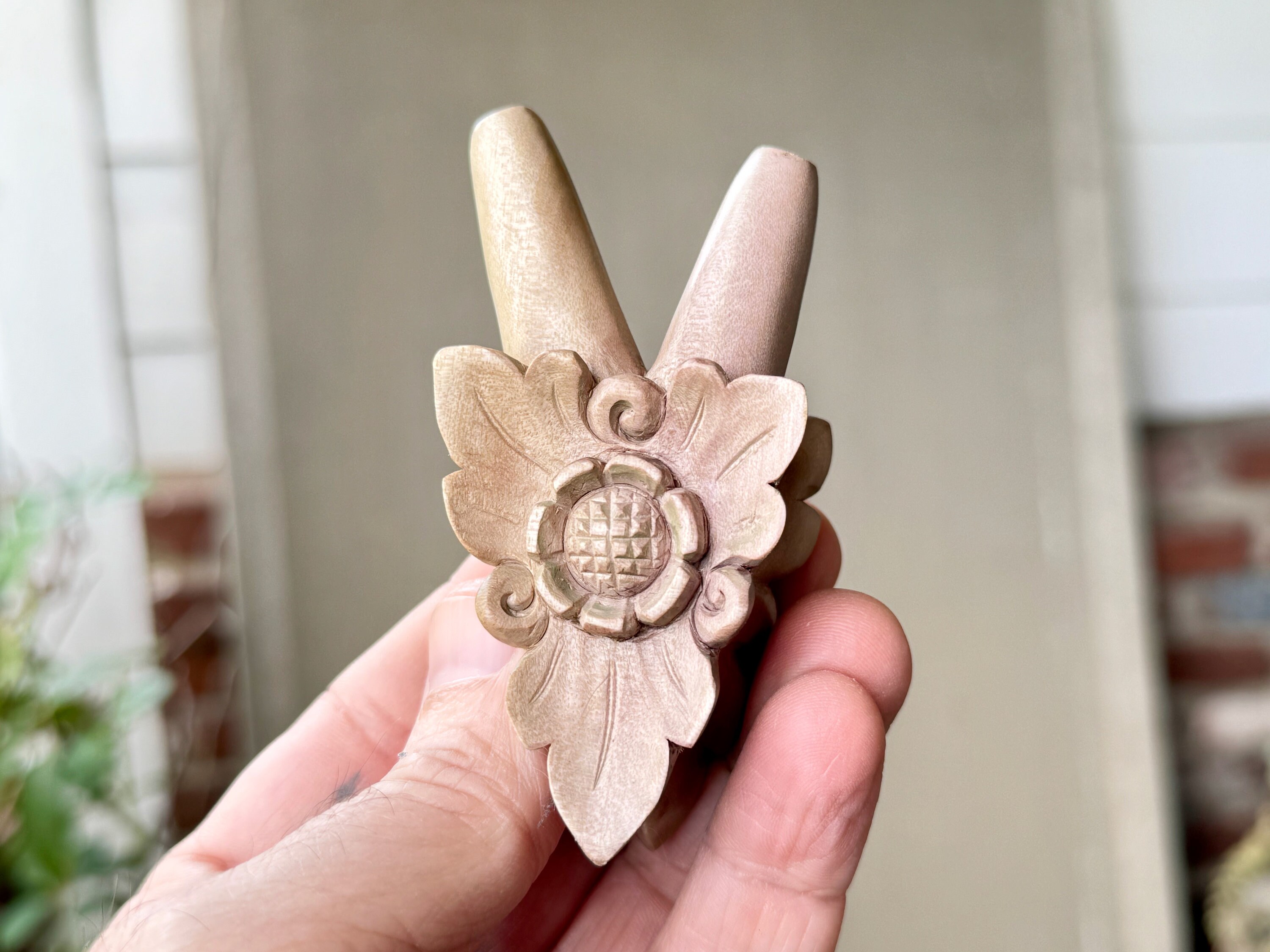 Natural Wood Kuripe with Beautiful Carved Flower, Shamanic Self ...