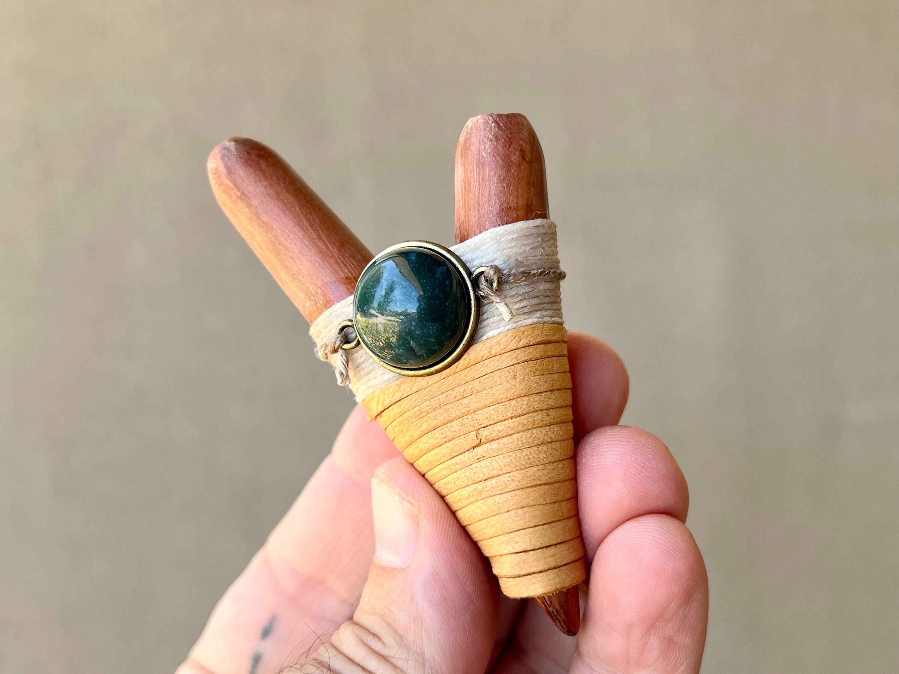 Kuripe, Wooden Kuripe with Beautiful Moss Agate, Handcrafted Shamanic ...
