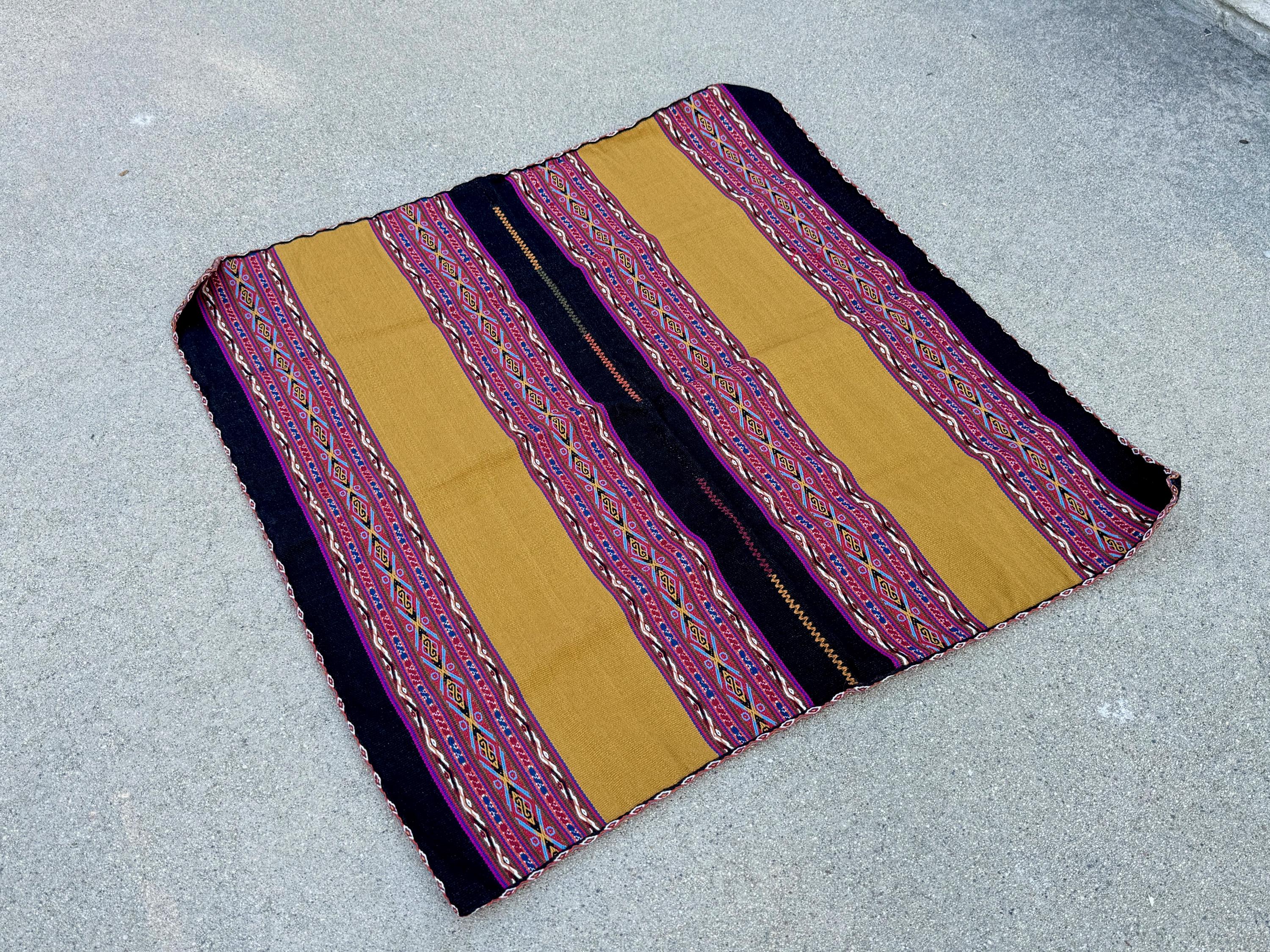 Peruvian Manta Cloth, 30 x 30 (Large Size), Andean Mesa Cloth for ...