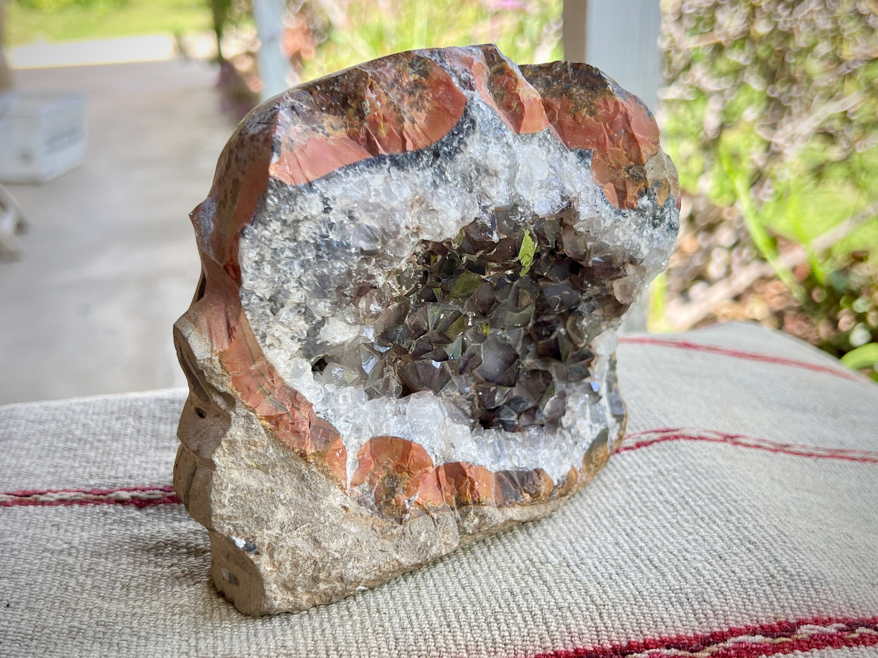 Unique Peruvian Stone Skull, Smoky Quartz & Amethyst Geode, 4.3 Pounds ...