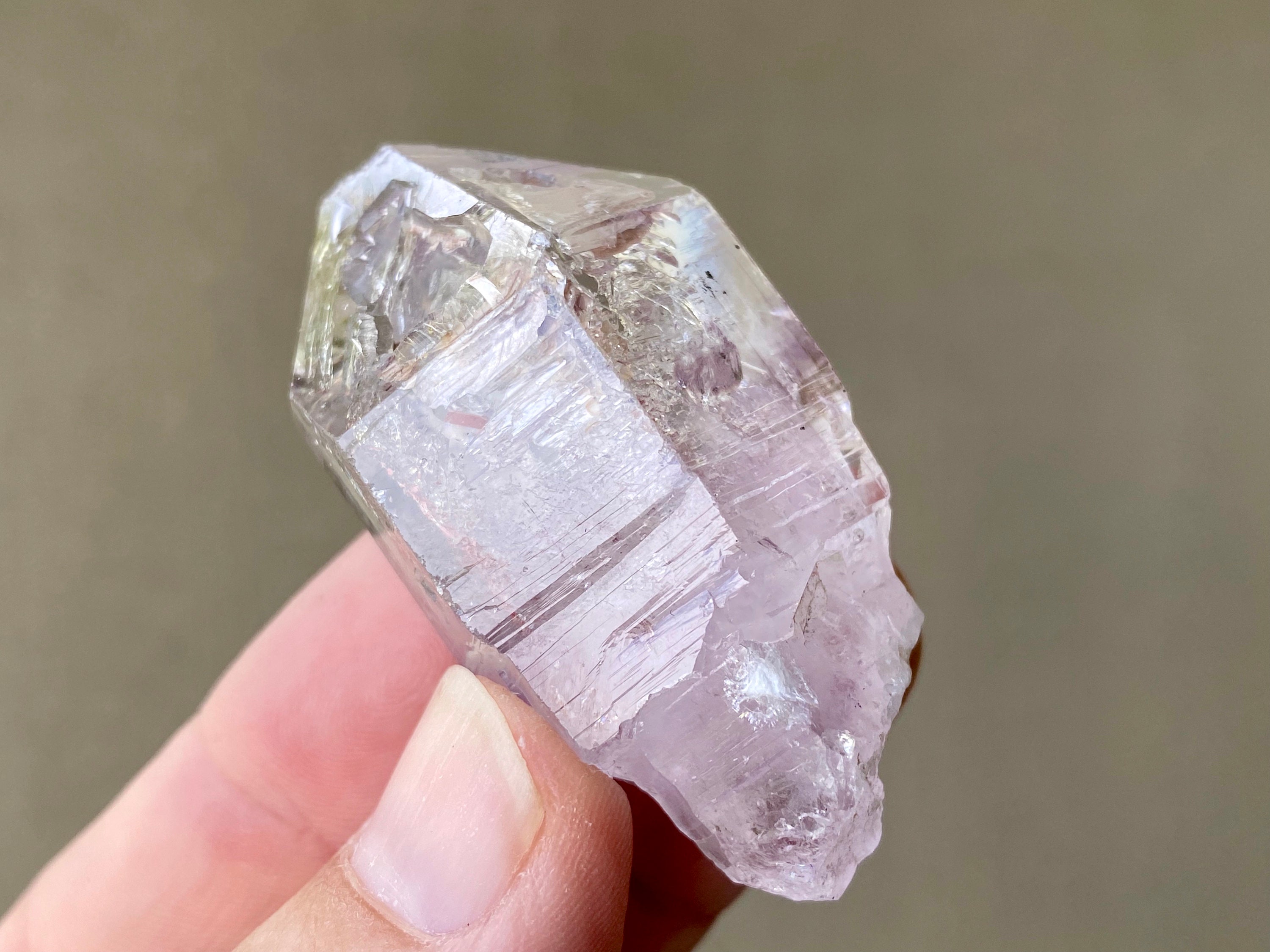 Vera Cruz Amethyst Scepter with Enhydro, Enhydro Amethyst with Moving ...