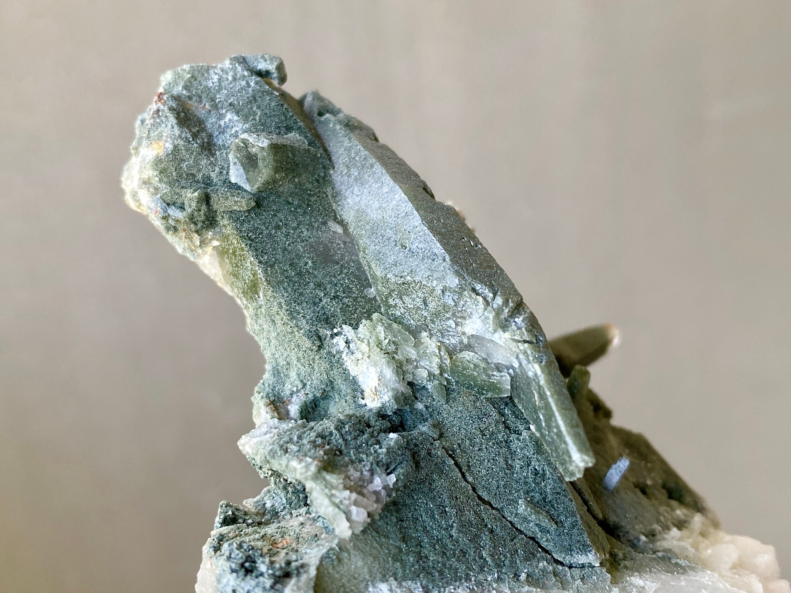 Himalayan Quartz Crystal, Rare Find, Nepal Quartz with Green Chlorite ...