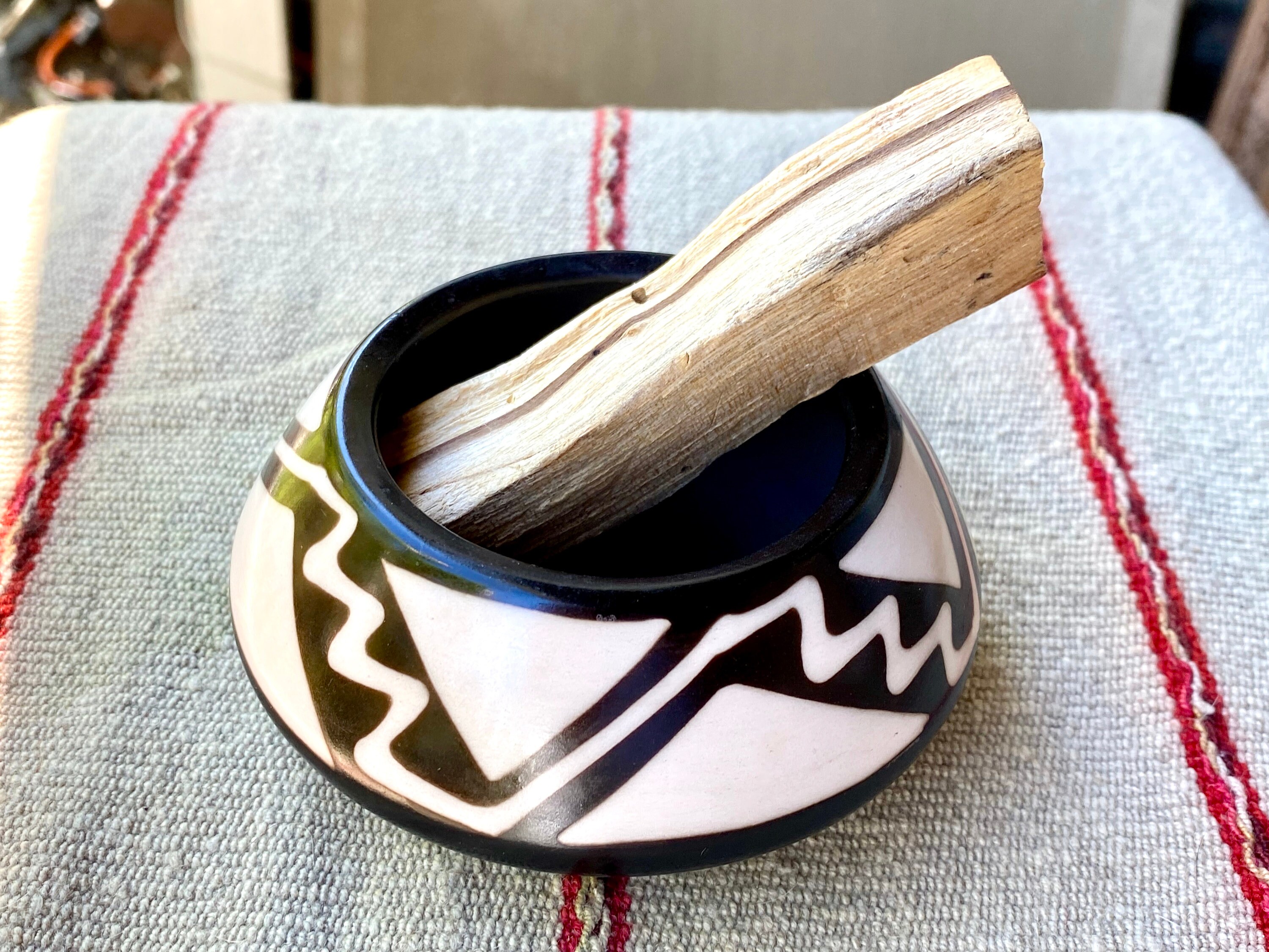 Traditional Peruvian Smudge Bowl for Palo Santo, Sage, Cone and Stick ...