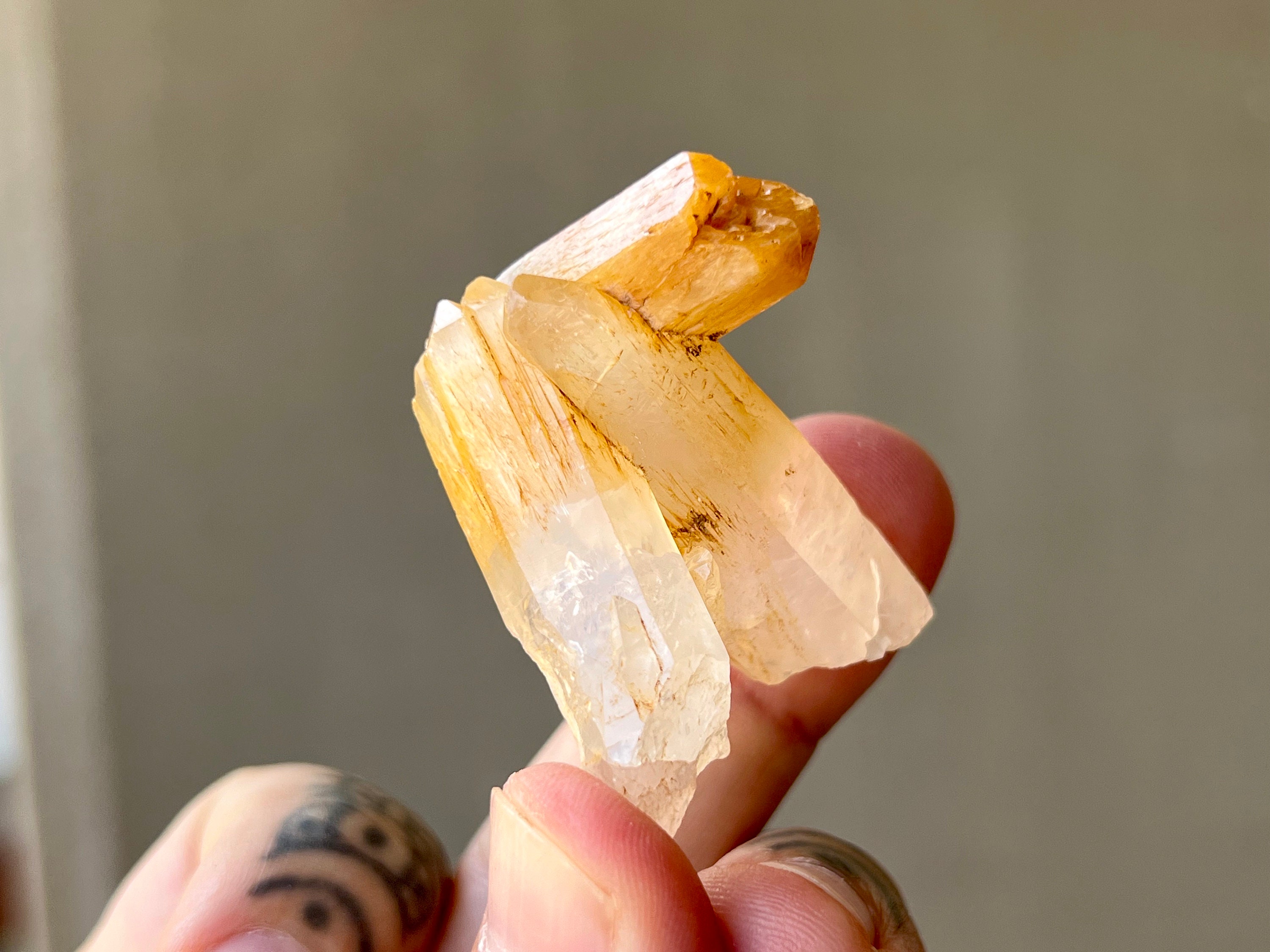 Mango Quartz Cluster (31g), Rare Corona Quartz with Halloysite, Crown ...