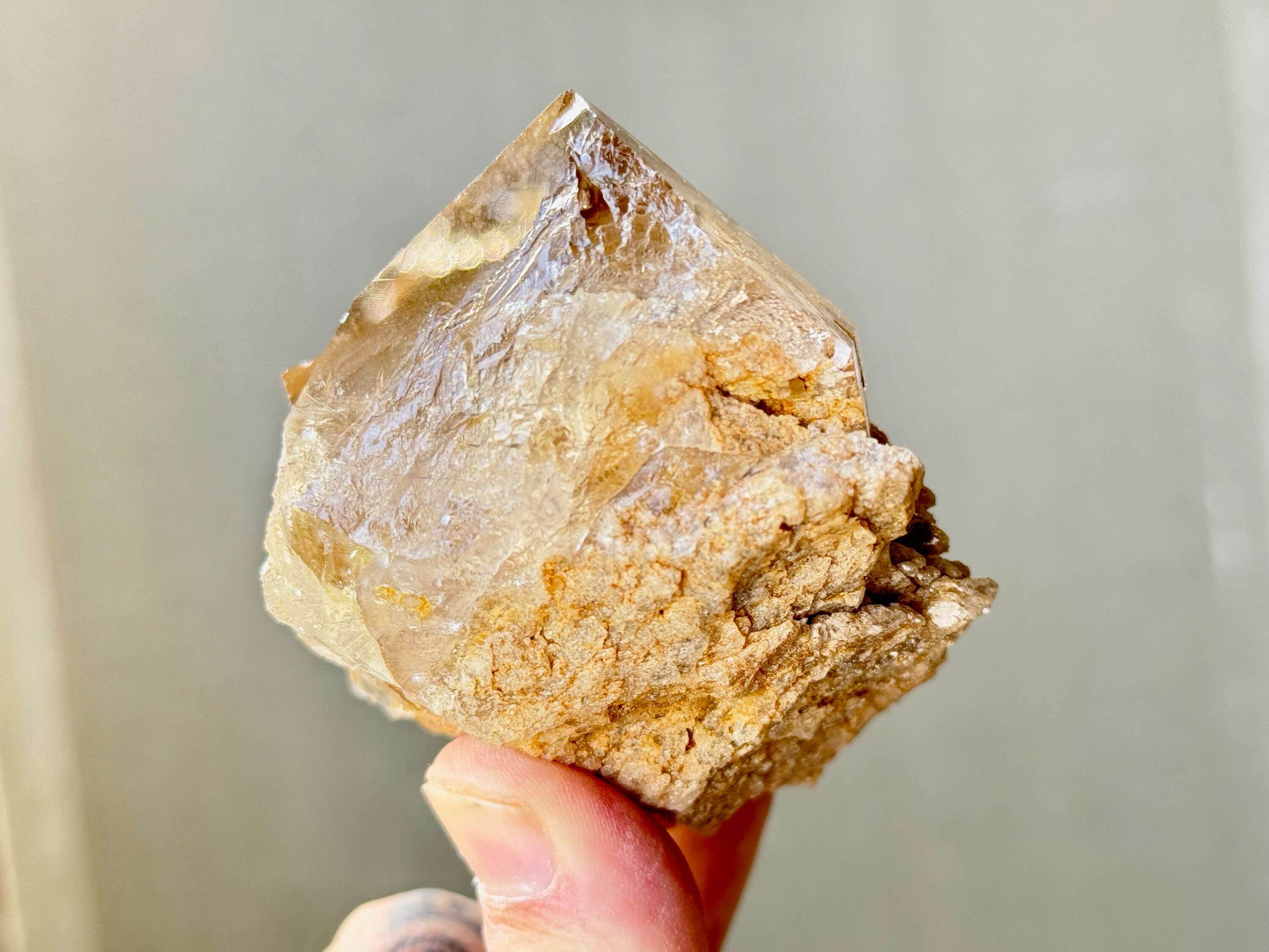 Golden Lodolite Quartz with Rainbow, Twin Formation with Vibrant ...