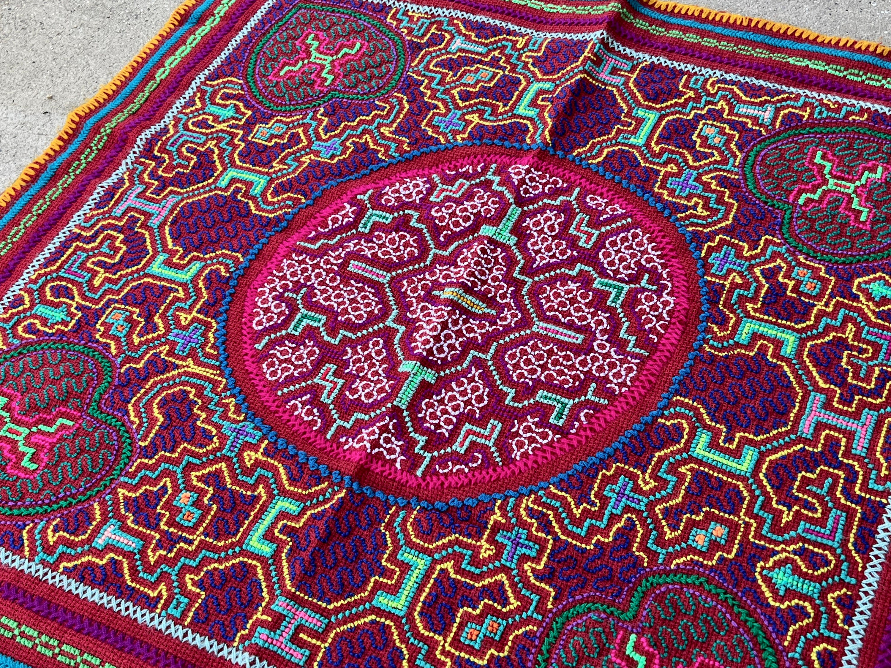 Shipibo Manta Cloth by Maestra Mathilde, Icaro for Ayahuma, 24 x 25 ...