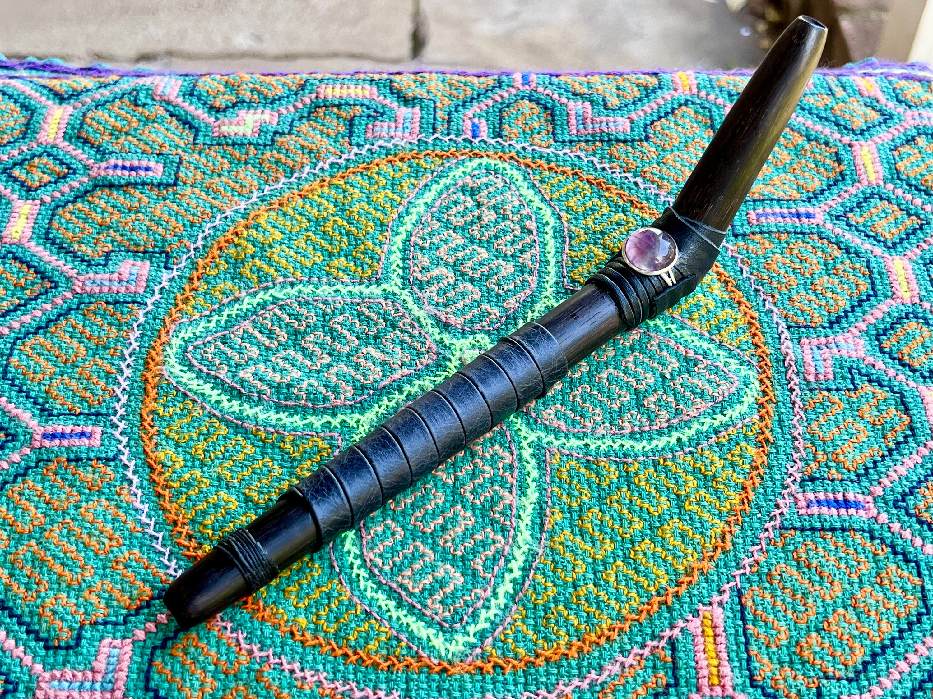 Tepi (kuripe) pipe with Purple Fluorite, Solid Ebony Wood Tepi ...