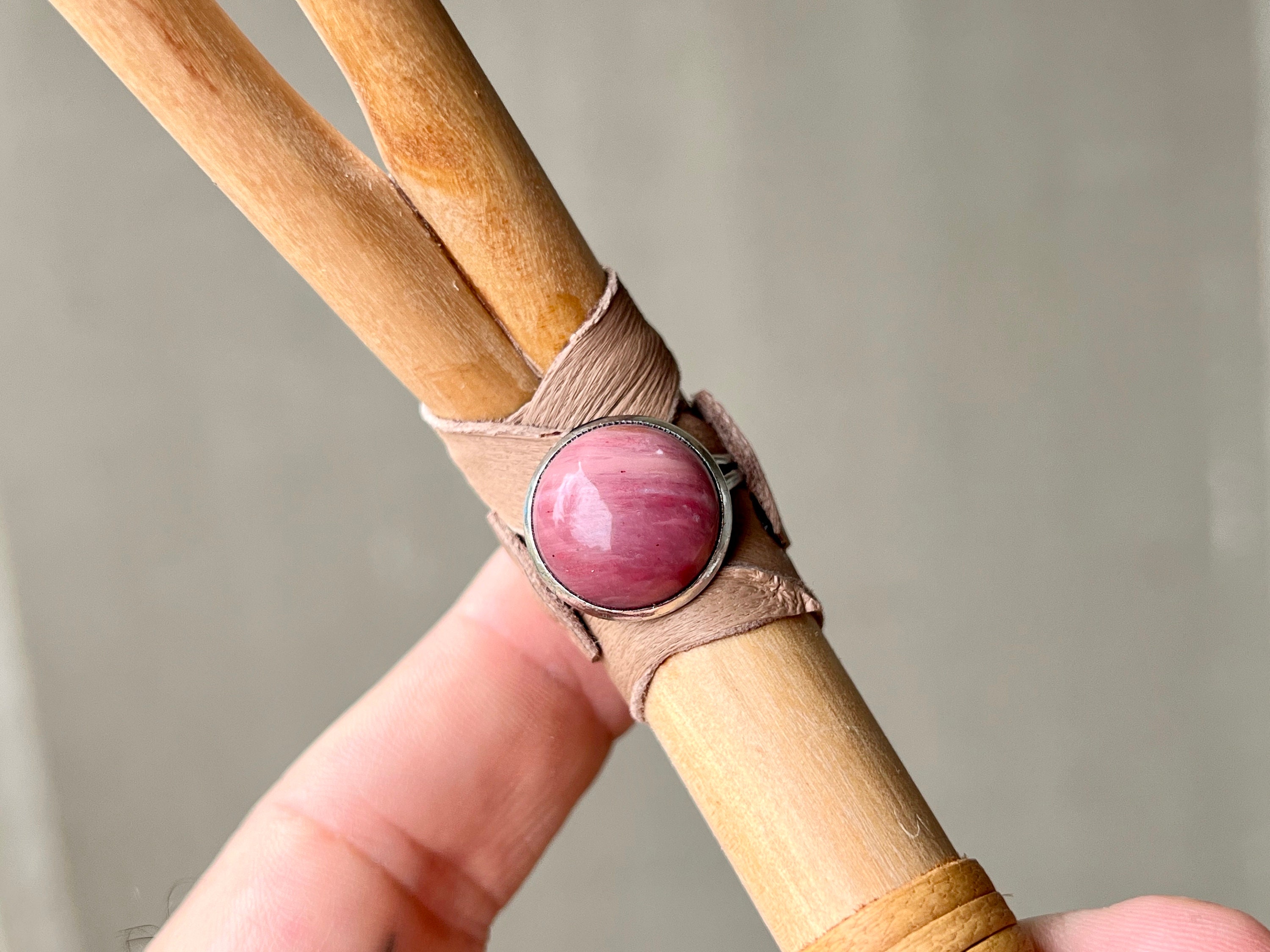 Double Tepi (kuripe) pipe with Rhodocrosite, Solid Wood Tepi, shamanic ...