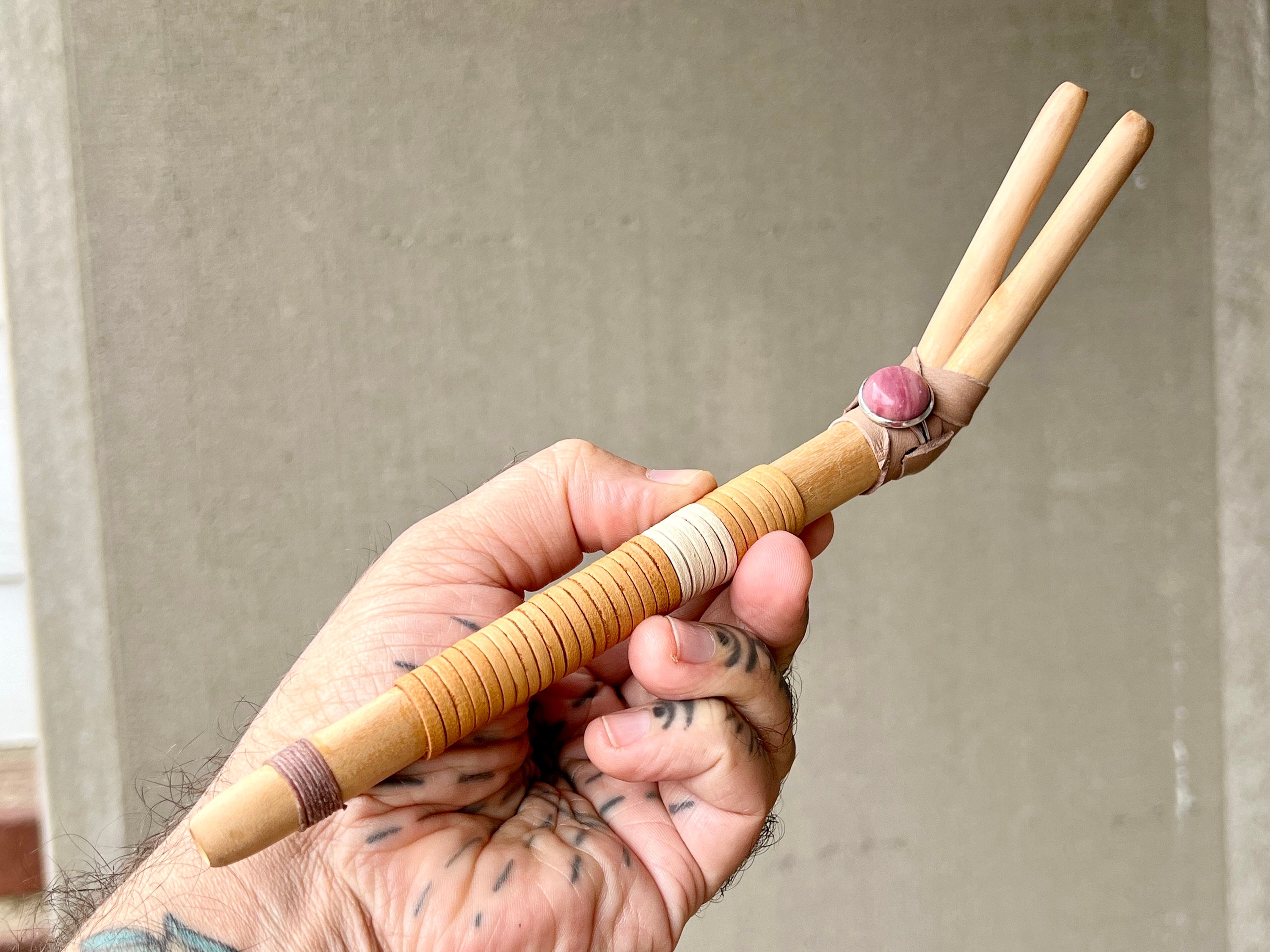 Double Tepi (kuripe) pipe with Rhodocrosite, Solid Wood Tepi, shamanic ...