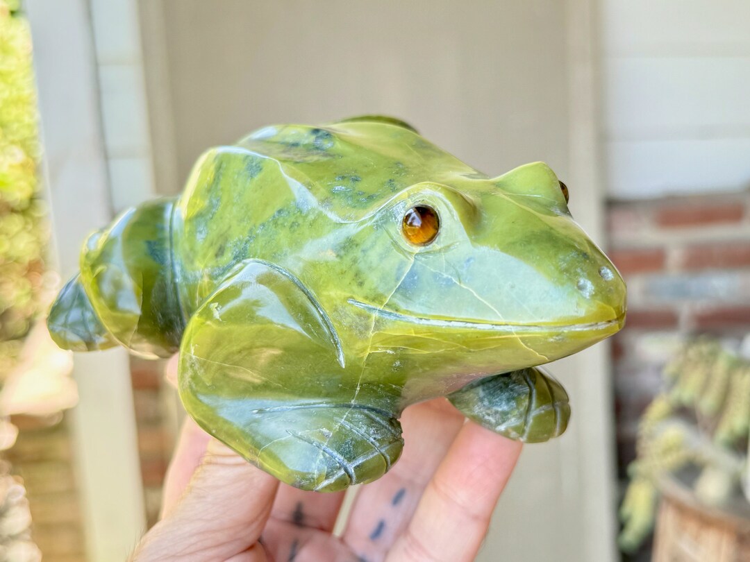 Serpentine Frog Totem by Peruvian Artist Ozwaldo Perez, Hand Carved ...