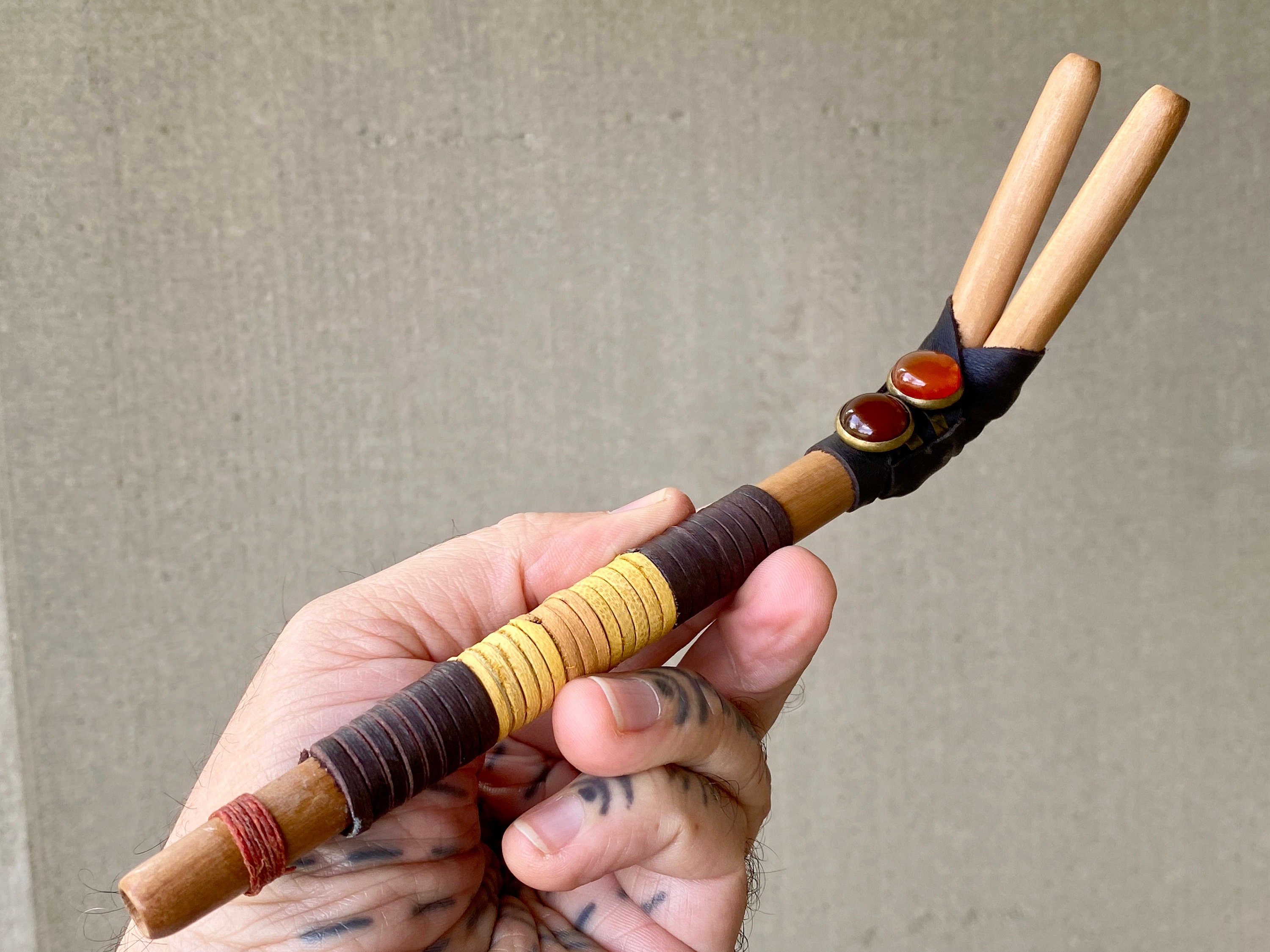 Double Tepi (kuripe) pipe with Carnelian, Traditional Wood Double Tepi ...