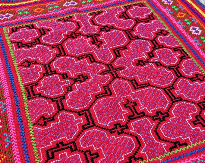 Shipibo Manta Cloth by Peruvian Artist Isabel Franquines, 18" X 18 ...