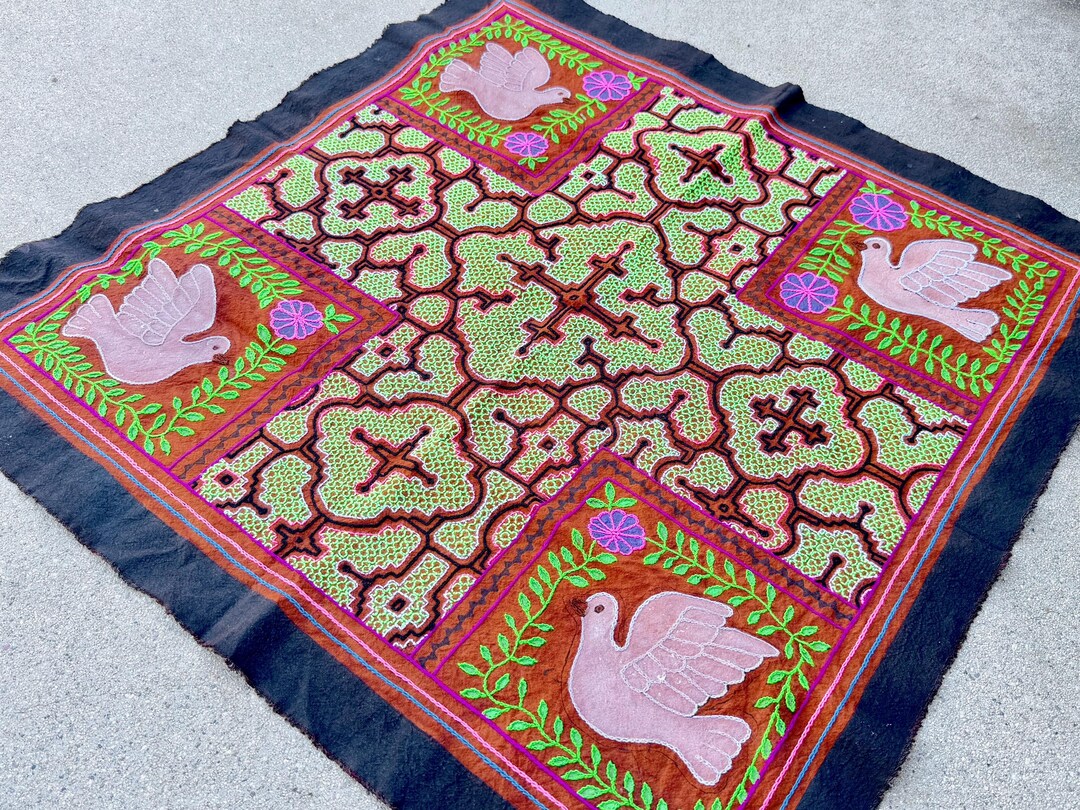 Shipibo Manta Cloth With Doves, 29" X 28", Embroidered Shamanic Altar ...